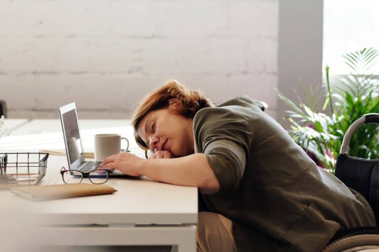 10 Toxic Habits that Destroy Productivity (And What To Do Instead ...